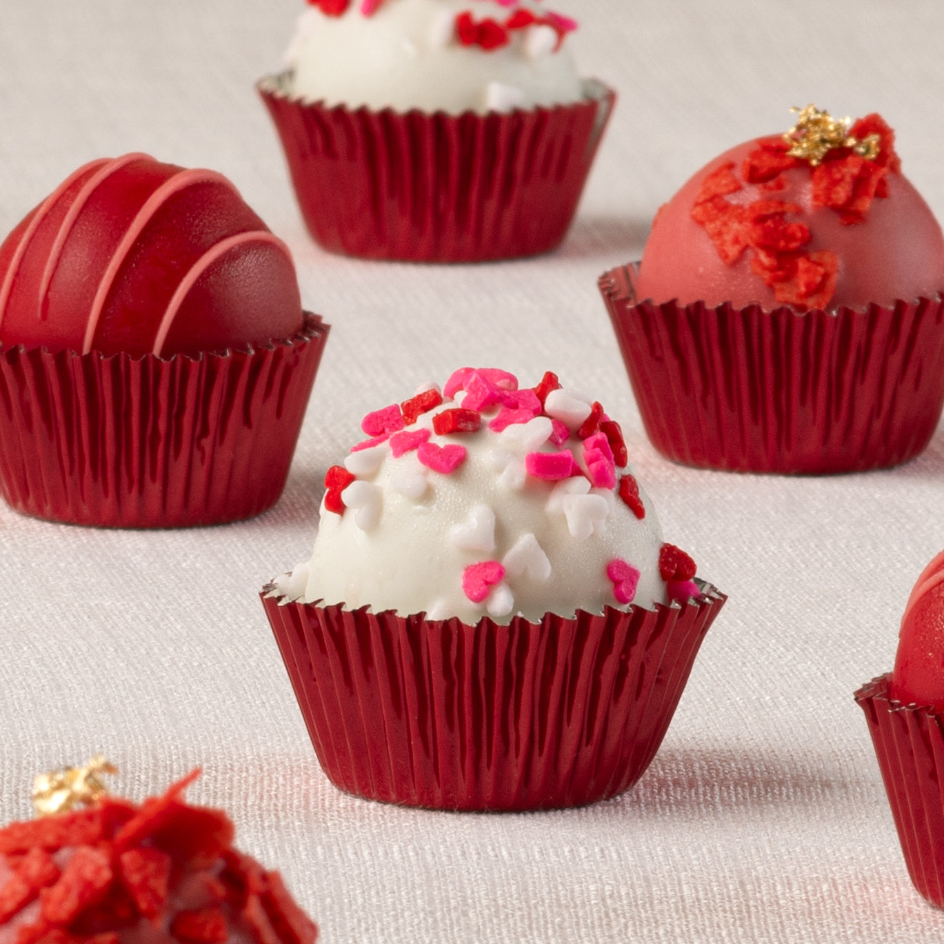 BAKES SAIGON | FRENCH PASTRIES, BIRTHDAY CAKES, GIFTS, DRINKS